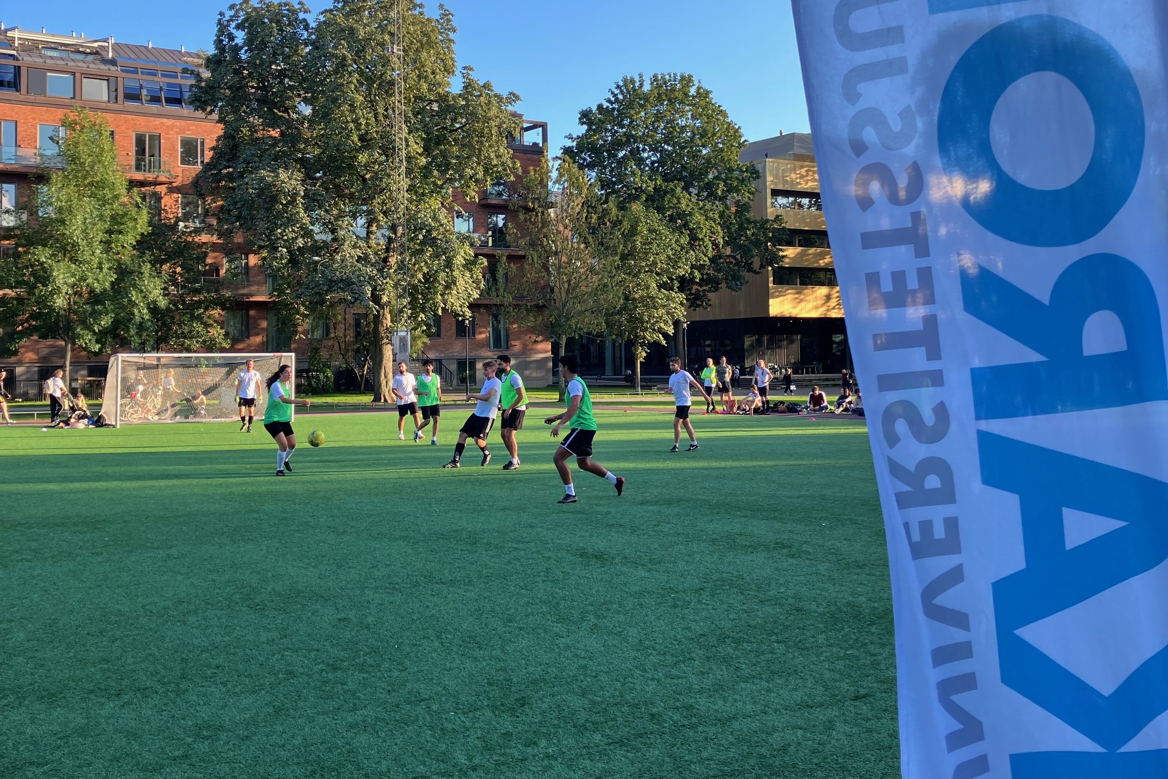 Fotboll för en friskare framtid. Välgörenhetsmatchen avgjord!